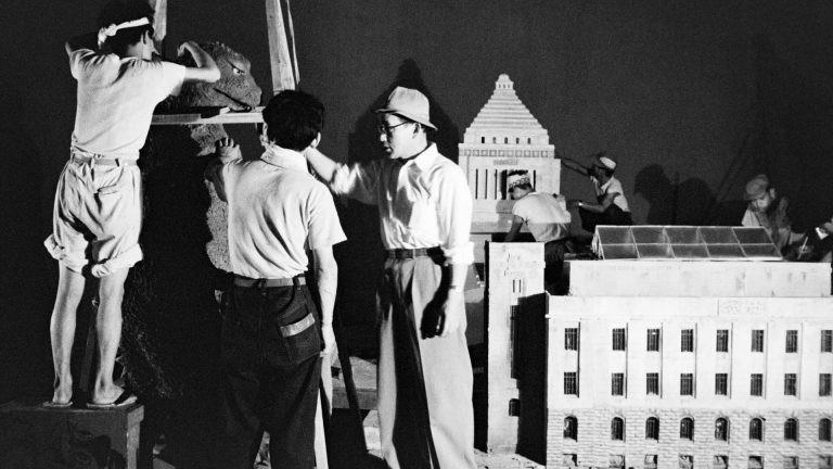 Gojira 1954 Behind the Scenes – Becoming Godzilla